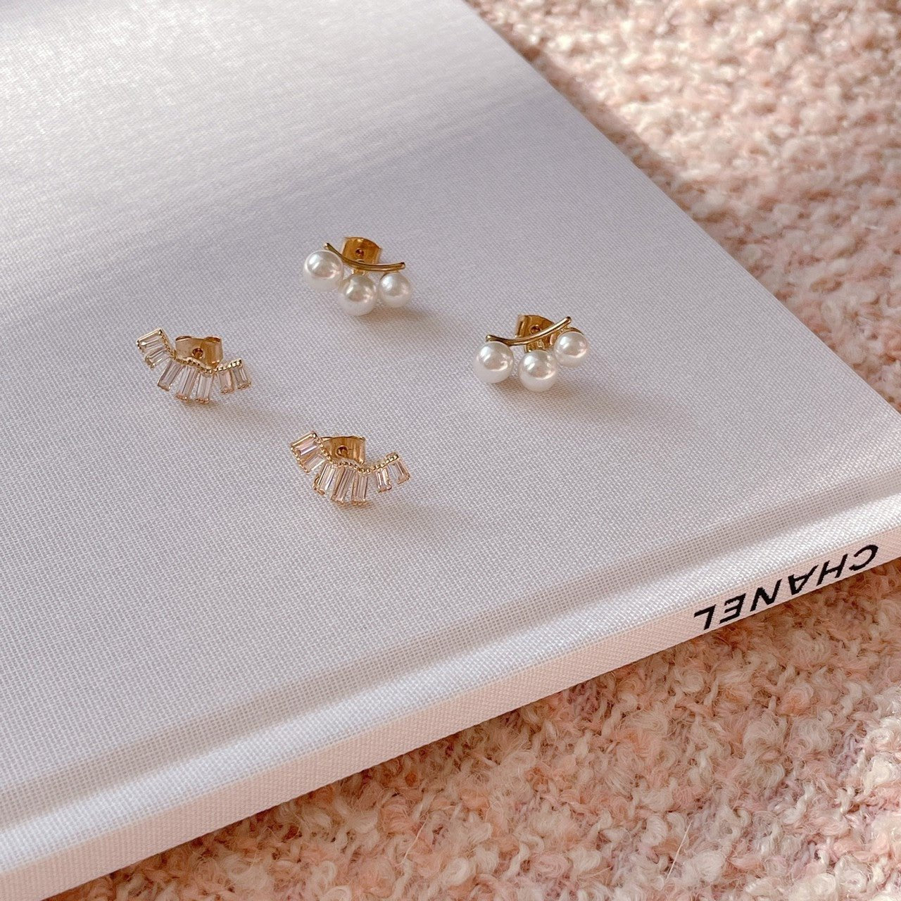 Smiley Crystal Pierce – MAISON MARBLE